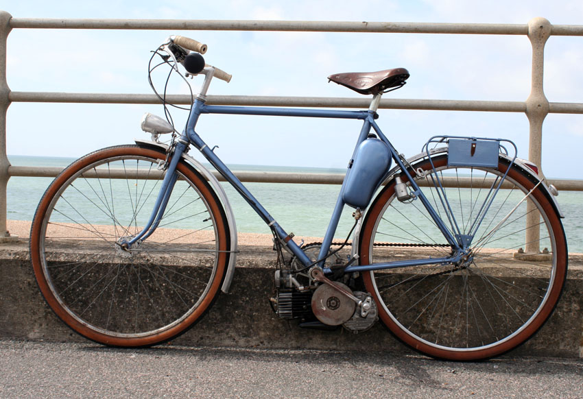 1955 Mosquito-Centrimatic 49cc Cycle-Attachment – The Online Bicycle Museum