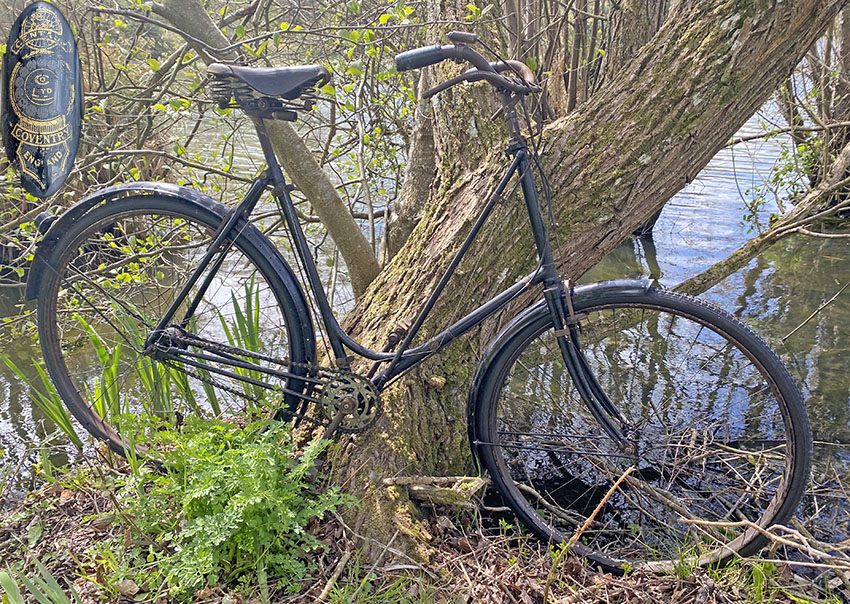 1908 CENTAUR Featherweight X Frame 00 – The Online Bicycle Museum