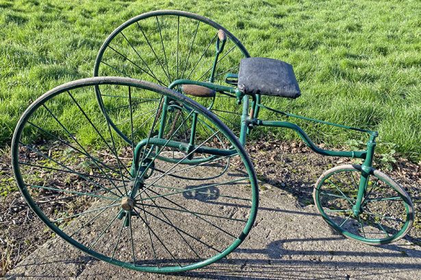 1881 The Favourite Rear-steering Tricycle – The Online Bicycle Museum
