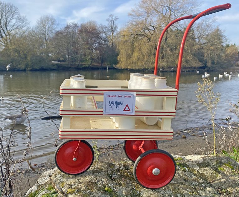1950s Triang Toy Dairy Milk Float No 5 – The Online Bicycle Museum