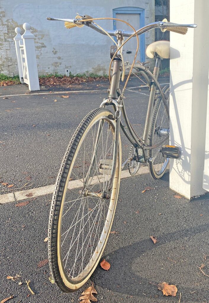 1943 WW2 BSA Airborne Folding Paratrooper Bicycle 7 – The Online ...