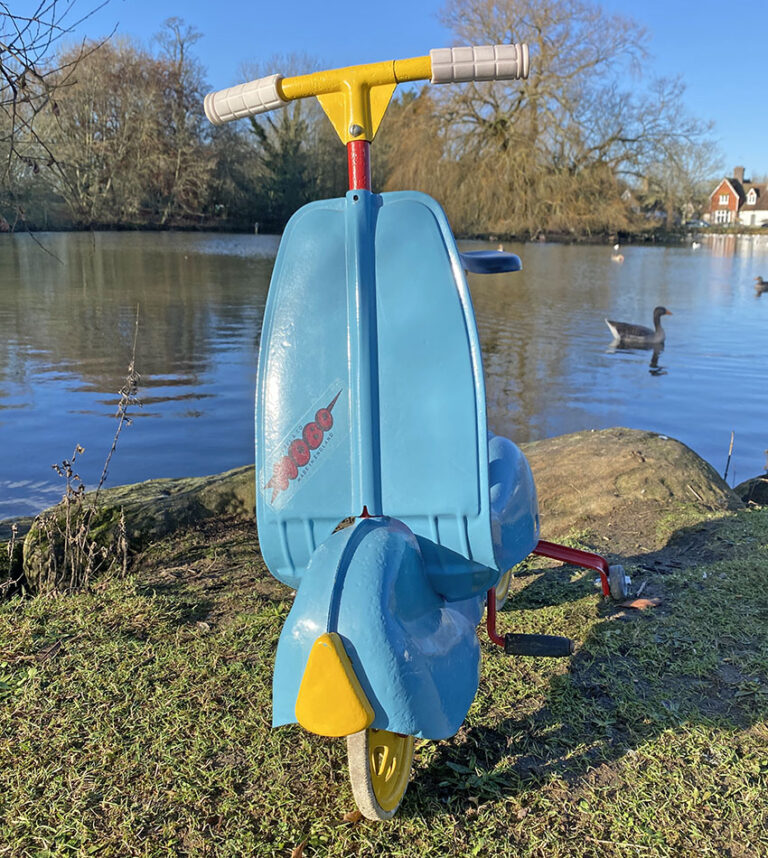 1960 Mobo Scoot-a-Bike Pedal Scooter (Restored) – The Online Bicycle Museum