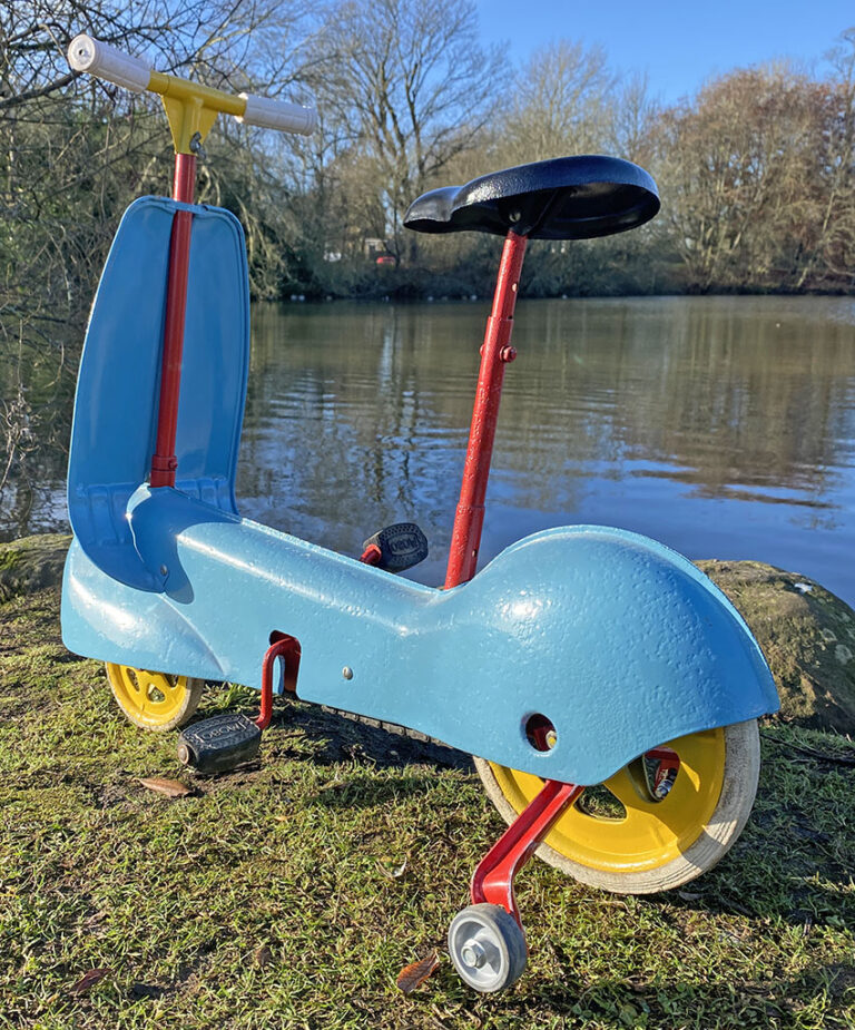 1960 Mobo Scooter (Restored) 90 – The Online Bicycle Museum