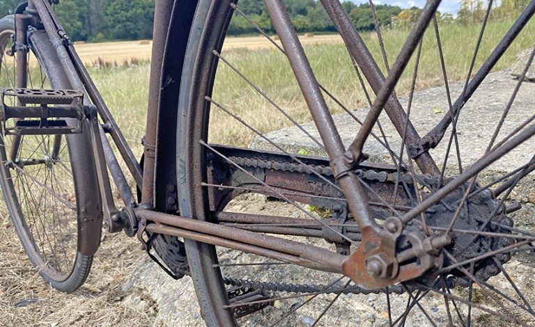 1928 Favor with split down tube & duplex chain stays – The Online ...