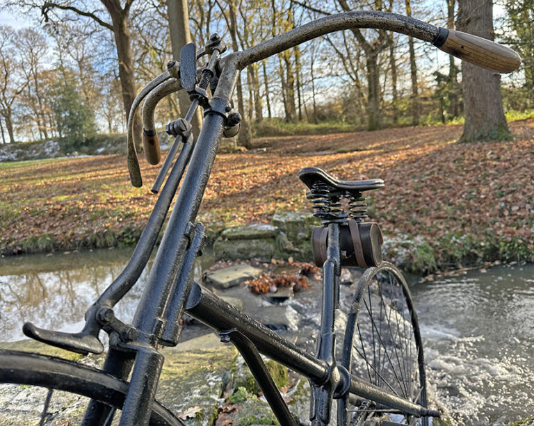 1890 Earlsdon 'No 2' Crossframe safety (with solid tyres) – The Online ...