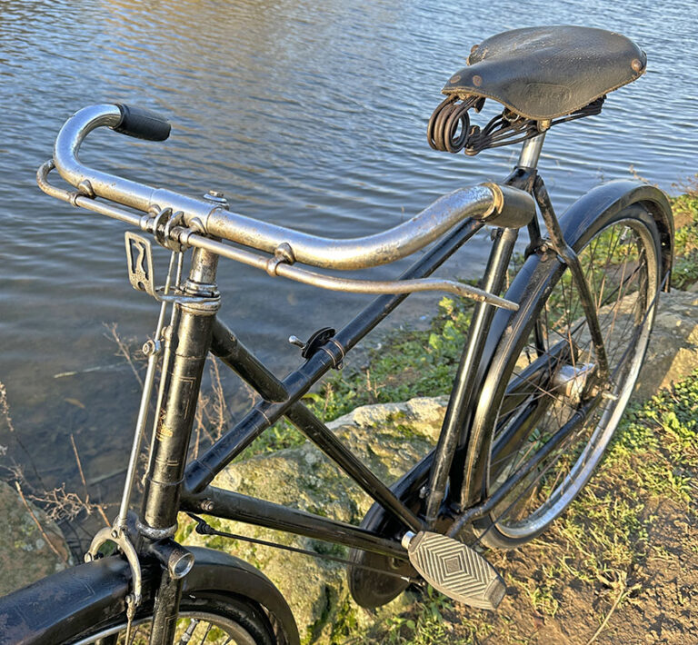 1933 Raleigh X Frame Police Model – The Online Bicycle Museum