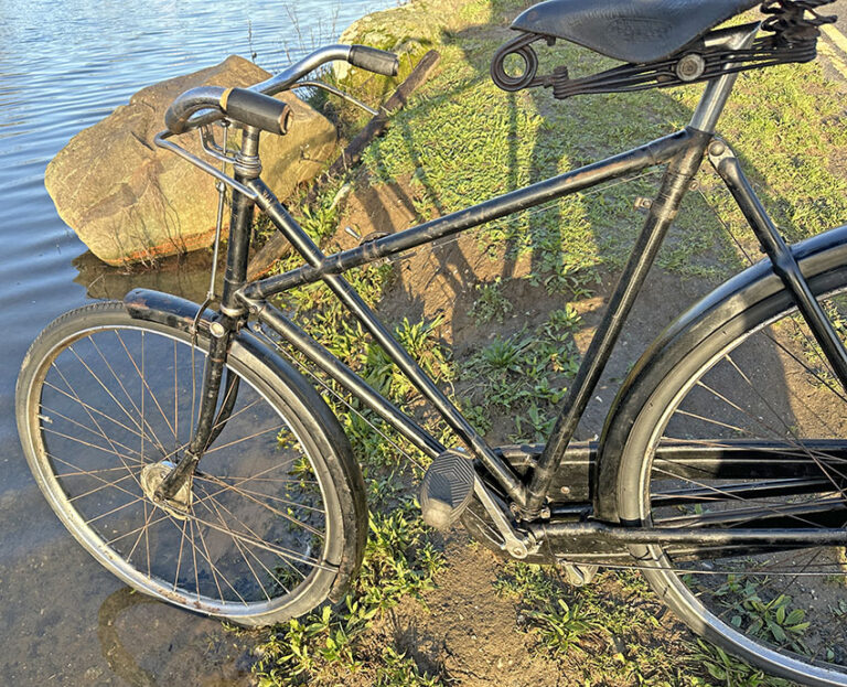 1933 Raleigh X Frame Police Model – The Online Bicycle Museum