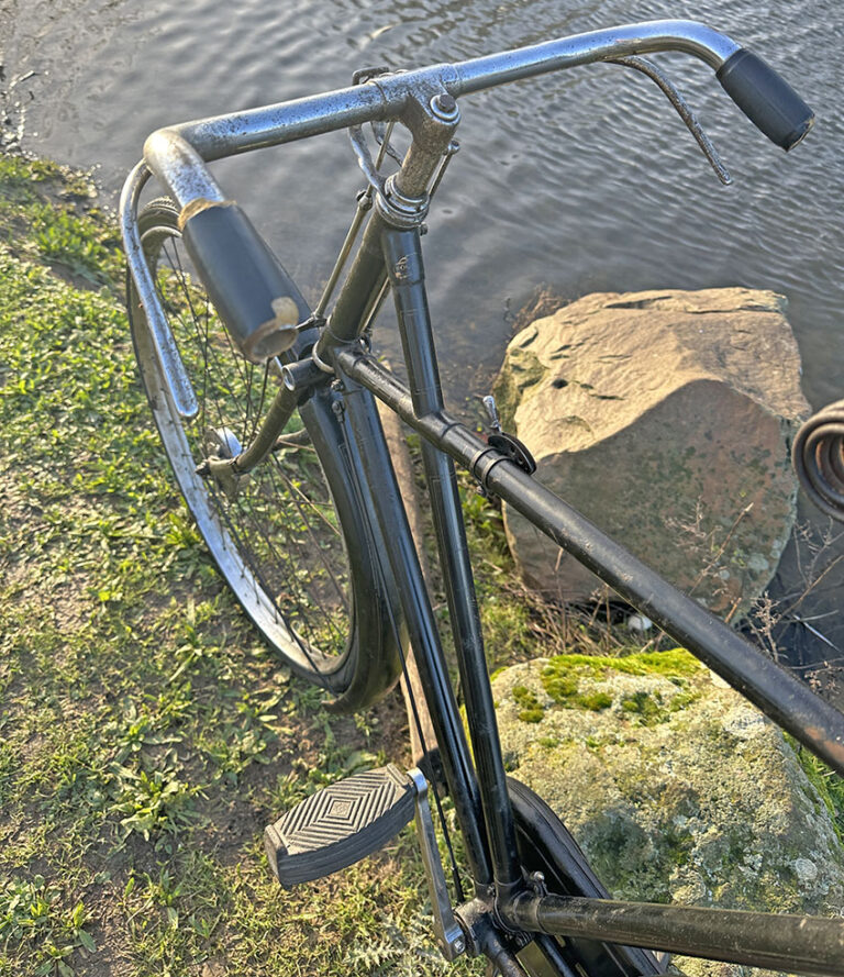 1933 Raleigh X Frame Police Model – The Online Bicycle Museum