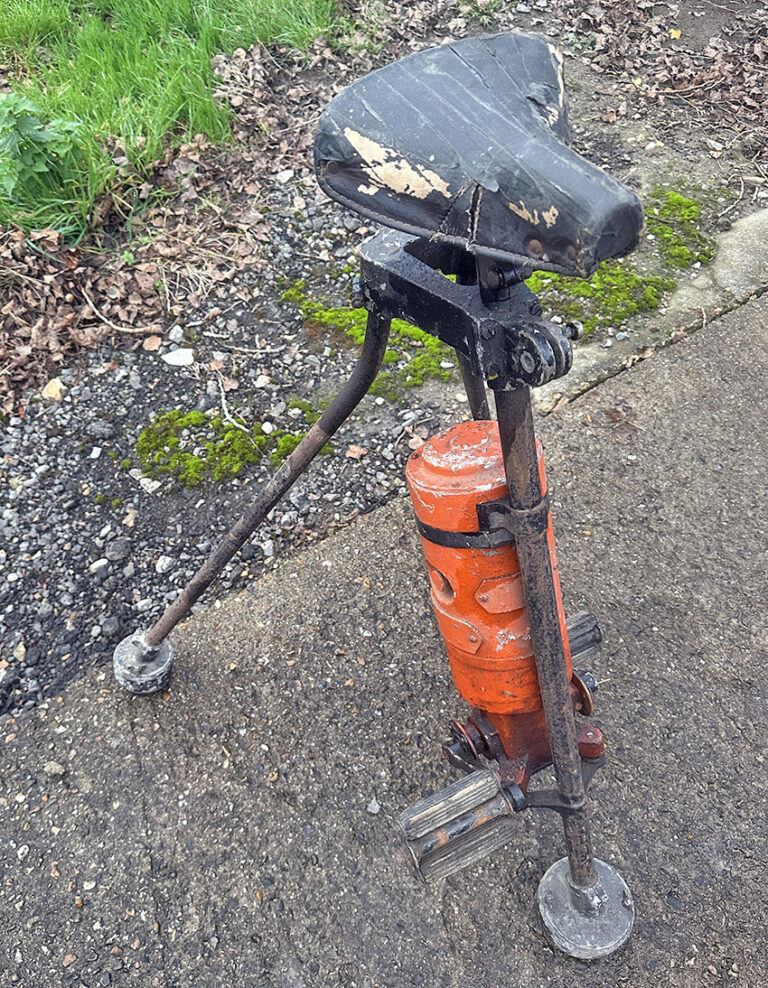 1940s Pedal-operated Generator (Admiralty Pattern, WW2) – The Online ...