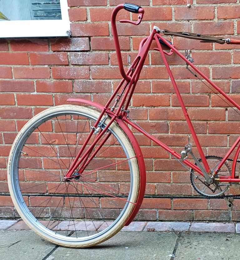 1913 Dursley Pedersen Cantilever with 'Cowhorn' handlebar – The Online ...