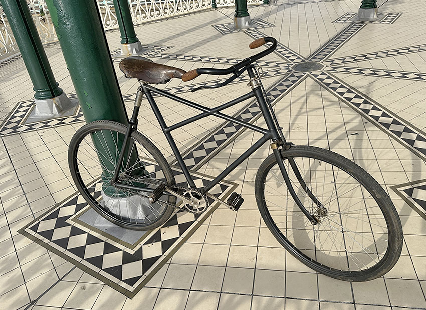 1902 Components Ltd Cushion X Frame – The Online Bicycle Museum